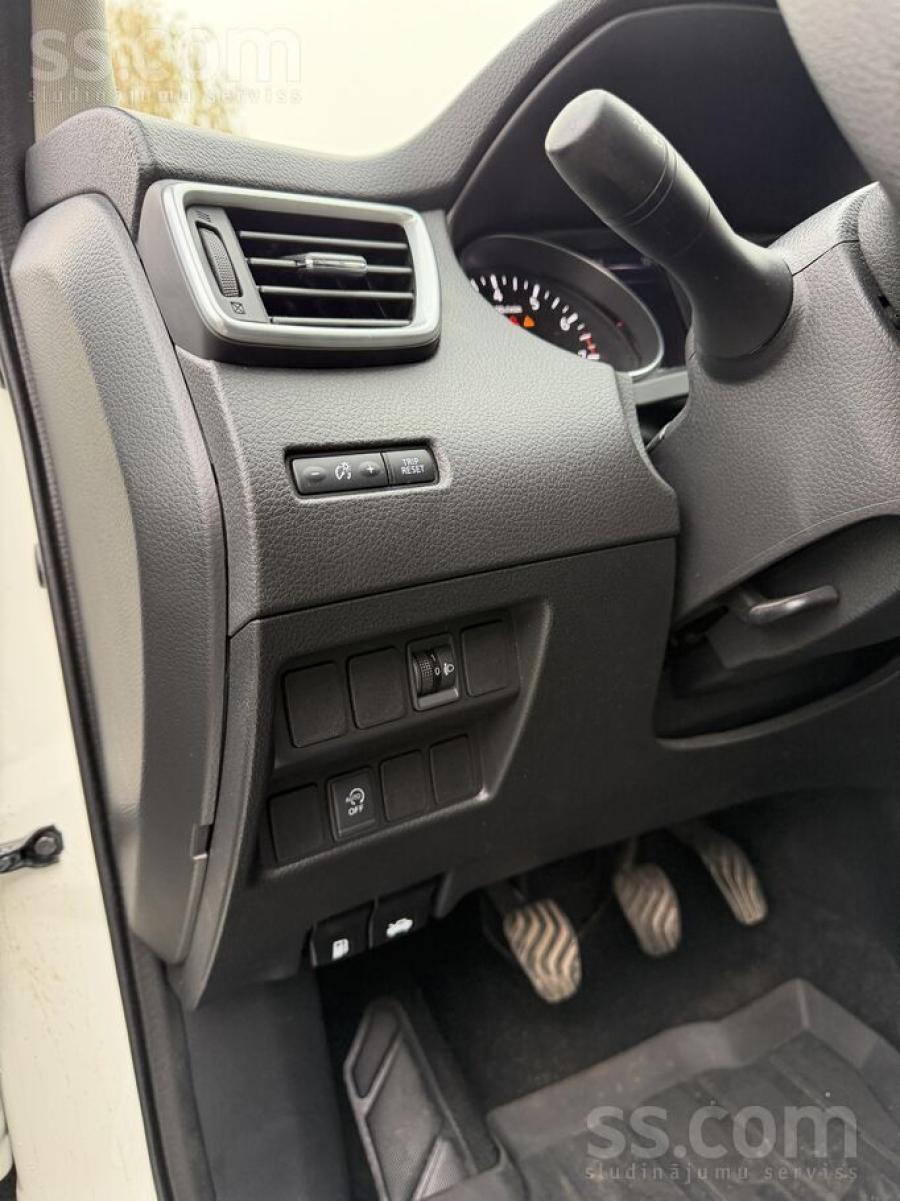 Balts Nissan Qashqai 2018 Jelgava, ar dzinēja tilpumu 1.20 L un nobraukumu 61 tūkst. km par 11800 €, foto 11 vietnē AUTOMOTO.COM.LV