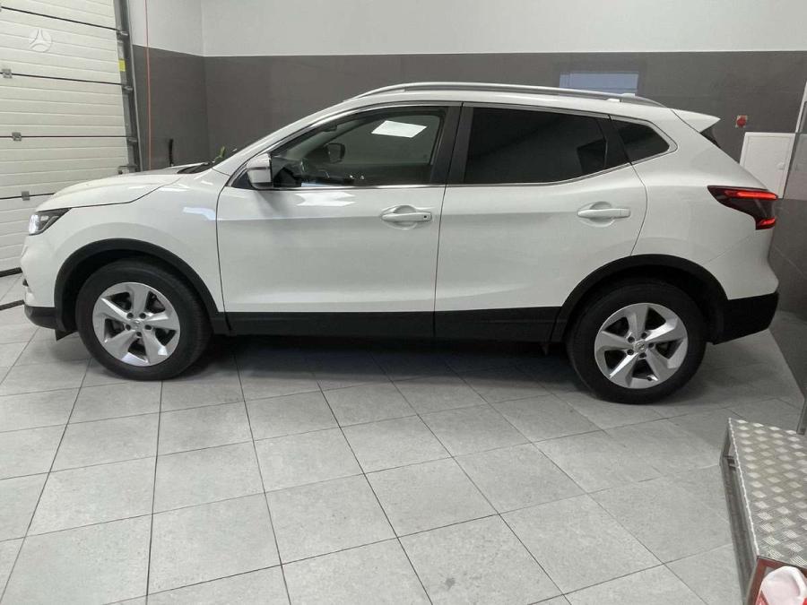 Balts Nissan Qashqai 2019 Marijampole, ar dzinēja tilpumu 1.33 L un nobraukumu 110 tūkst. km par 14500 €, foto 2 vietnē AUTOMOTO.COM.LV