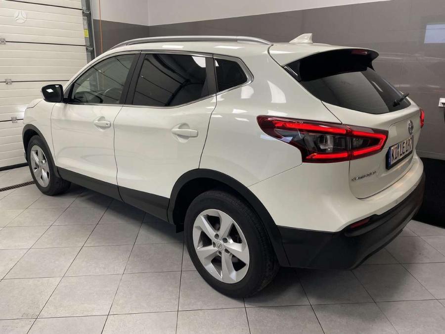 Balts Nissan Qashqai 2019 Marijampole, ar dzinēja tilpumu 1.33 L un nobraukumu 110 tūkst. km par 14500 €, foto 3 vietnē AUTOMOTO.COM.LV
