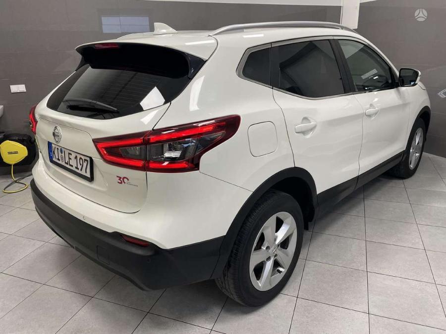 Balts Nissan Qashqai 2019 Marijampole, ar dzinēja tilpumu 1.33 L un nobraukumu 110 tūkst. km par 14500 €, foto 6 vietnē AUTOMOTO.COM.LV