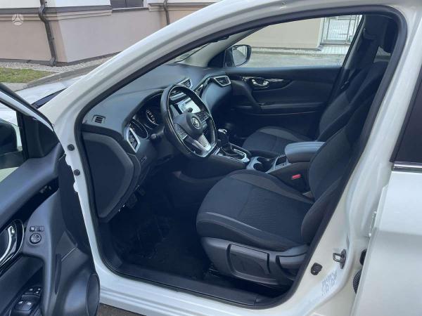 White Nissan Qashqai 2019 in Marijampole, with an engine capacity of 1.33 L and mileage of 110 thousand km for 14500 €, photo 11 on AUTOMOTO.COM.LV