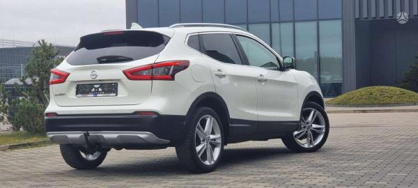 Balts Nissan Qashqai 2019 Šauļi, ar dzinēja tilpumu 1.50 L un nobraukumu 219 tūkst. km par 11700 €, foto 4 vietnē AUTOMOTO.COM.LV