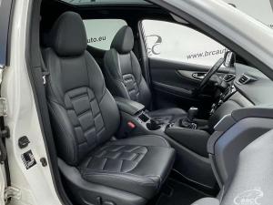 White Nissan Qashqai 2019 in Vilnius, with an engine capacity of 1.33 L and mileage of 134 thousand km for 14700 €, photo 8 on AUTOMOTO.COM.LV