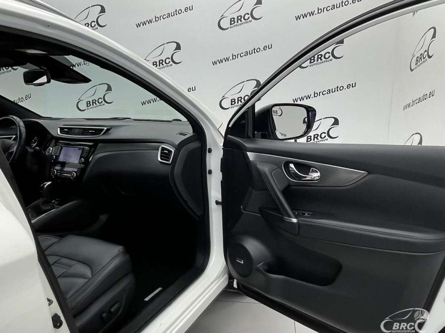 White Nissan Qashqai 2019 in Vilnius, with an engine capacity of 1.33 L and mileage of 134 thousand km for 14700 €, photo 9 on AUTOMOTO.COM.LV