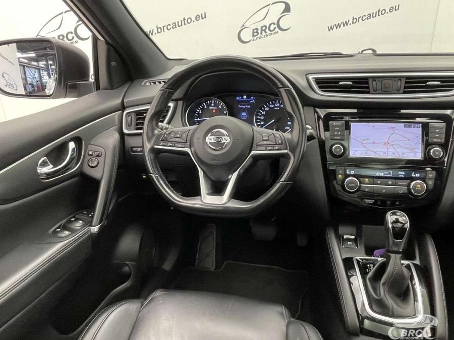 White Nissan Qashqai 2019 in Vilnius, with an engine capacity of 1.33 L and mileage of 134 thousand km for 14700 €, photo 15 on AUTOMOTO.COM.LV