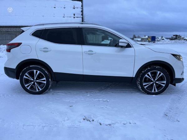Balts Nissan Qashqai 2019 Tauragė, ar dzinēja tilpumu 1.75 L un nobraukumu 202 tūkst. km par 11800 €, foto 4 vietnē AUTOMOTO.COM.LV
