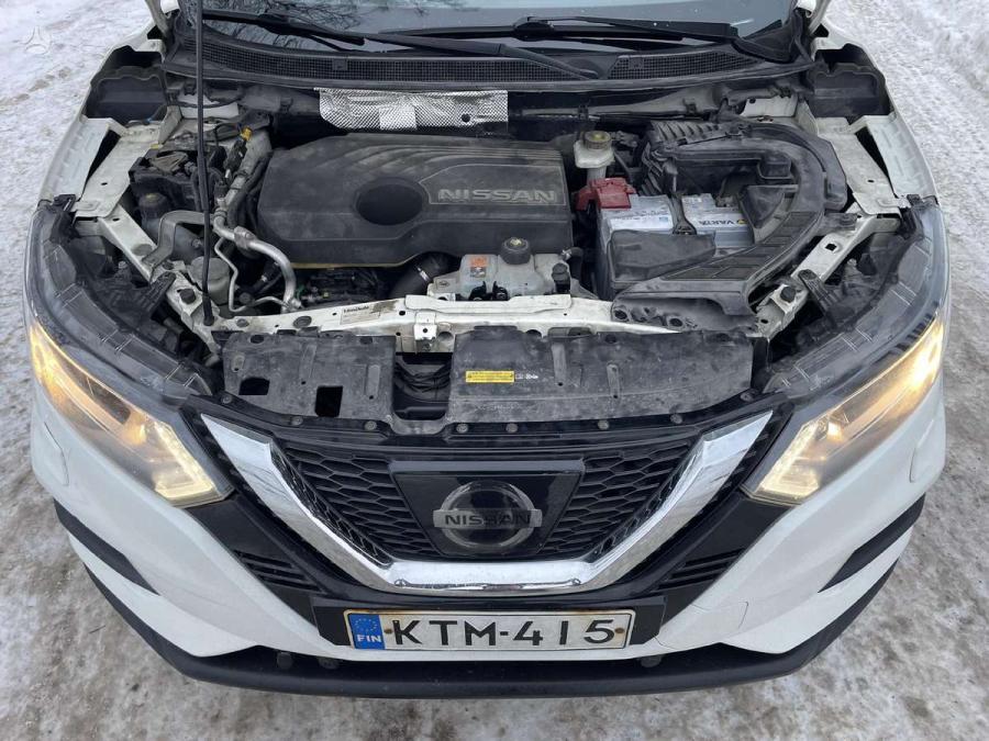 White Nissan Qashqai 2019 in Taurage, with an engine capacity of 1.46 L and mileage of 230 thousand km for 8300 €, photo 6 on AUTOMOTO.COM.LV
