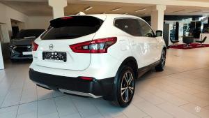 Balts Nissan Qashqai 2019 Šauļi, ar dzinēja tilpumu 1.33 L un nobraukumu 70 tūkst. km par 14900 €, foto 5 vietnē AUTOMOTO.COM.LV