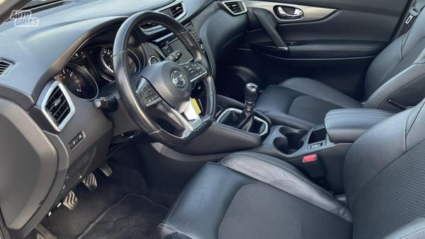 Balts Nissan Qashqai 2019 Marijampole, ar dzinēja tilpumu 1.30 L un nobraukumu 141 tūkst. km par 12690 €, foto 9 vietnē AUTOMOTO.COM.LV