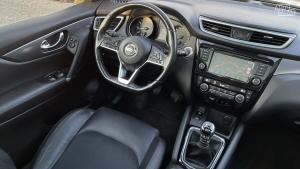 White Nissan Qashqai 2019 in Marijampole, with an engine capacity of 1.30 L and mileage of 141 thousand km for 12690 €, photo 12 on AUTOMOTO.COM.LV
