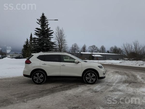 White Nissan Qashqai 2019 in Cesis, with an engine capacity of 1.60 L and mileage of 0 thousand km for 12990 €, photo 4 on AUTOMOTO.COM.LV