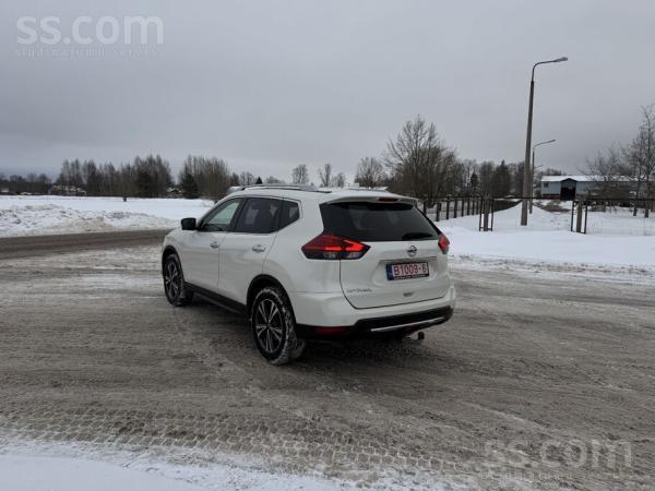 White Nissan Qashqai 2019 in Cesis, with an engine capacity of 1.60 L and mileage of 0 thousand km for 12990 €, photo 8 on AUTOMOTO.COM.LV