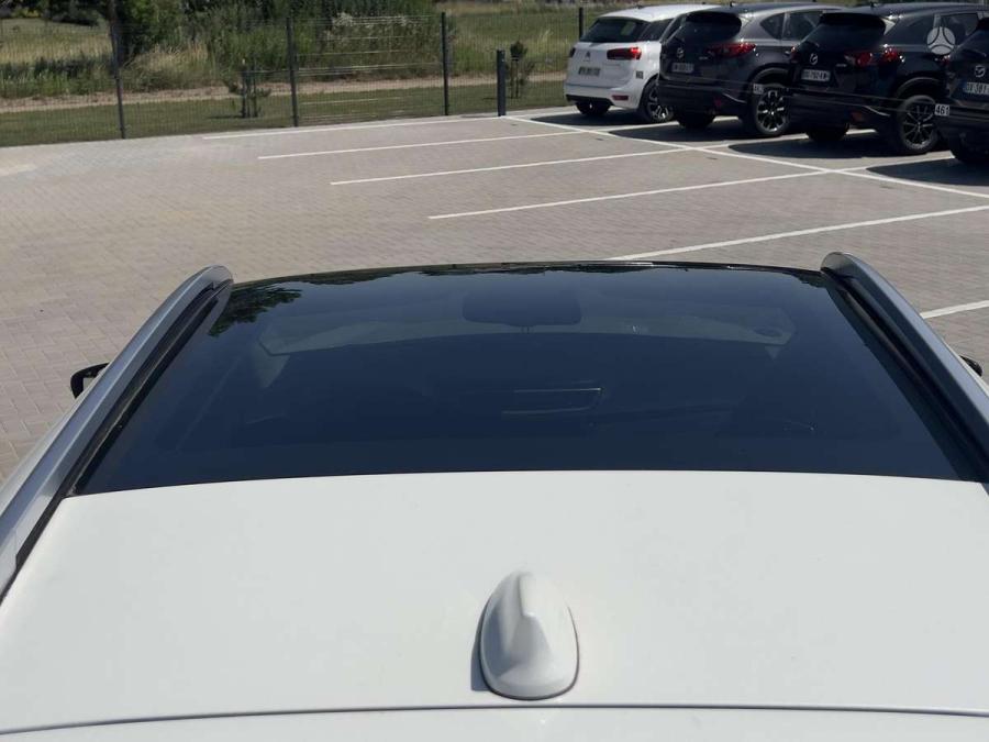 White Nissan Qashqai 2019 in Taurage, with an engine capacity of 1.33 L and mileage of 108 thousand km for 10900 €, photo 10 on AUTOMOTO.COM.LV