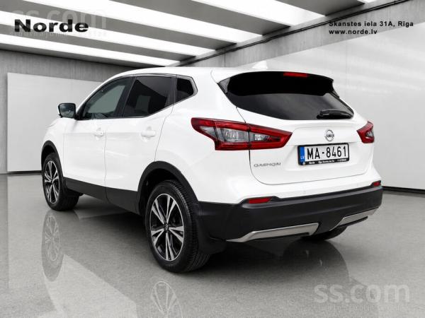 White Nissan Qashqai 2019 in Riga, with an engine capacity of 1.30 L and mileage of 84 thousand km for 12890 €, photo 3 on AUTOMOTO.COM.LV
