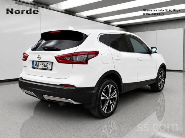 White Nissan Qashqai 2019 in Riga, with an engine capacity of 1.30 L and mileage of 84 thousand km for 12890 €, photo 4 on AUTOMOTO.COM.LV