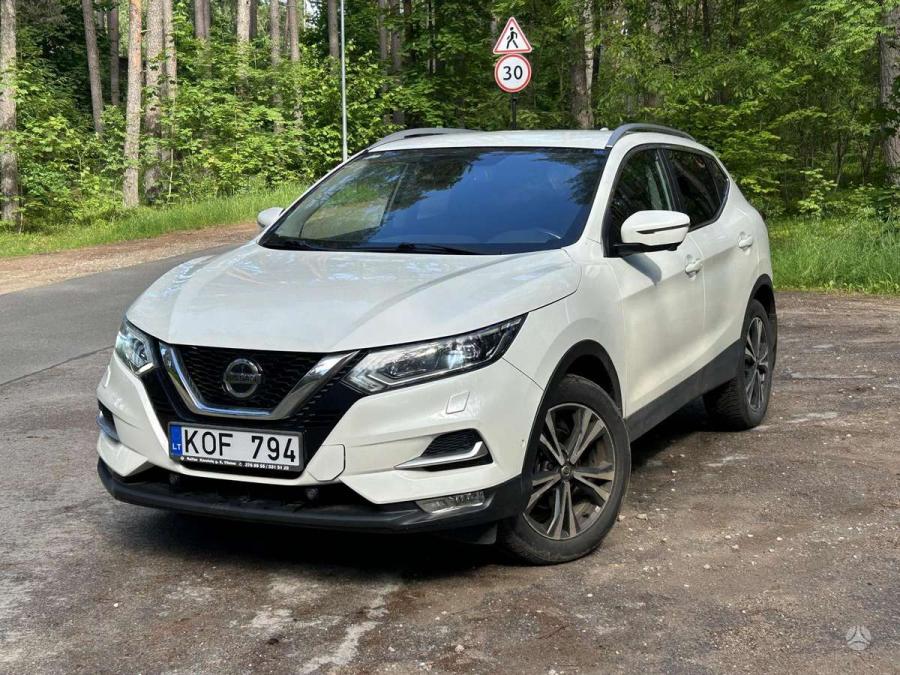 Balts Nissan Qashqai 2019 Viļņa, ar dzinēja tilpumu 1.20 L un nobraukumu 94 tūkst. km par 11500 €, foto 1 vietnē AUTOMOTO.COM.LV