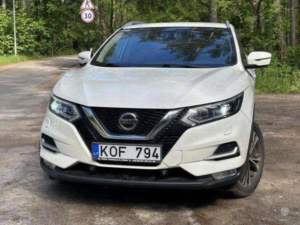 Белый Ниссан Кашкай 2019 в Вильнюс, объемом двигателя 1.20 л и пробегом 94 тыс. км за 11500 €, фото 2 на AUTOMOTO.COM.LV