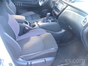 Balts Nissan Qashqai 2019 Rīga, ar dzinēja tilpumu 1.20 L un nobraukumu 90 tūkst. km par 10750 €, foto 9 vietnē AUTOMOTO.COM.LV