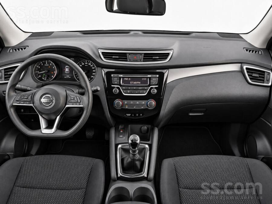 White Nissan Qashqai 2019 in Riga, with an engine capacity of 1.30 L and mileage of 101 thousand km for 10980 €, photo 8 on AUTOMOTO.COM.LV
