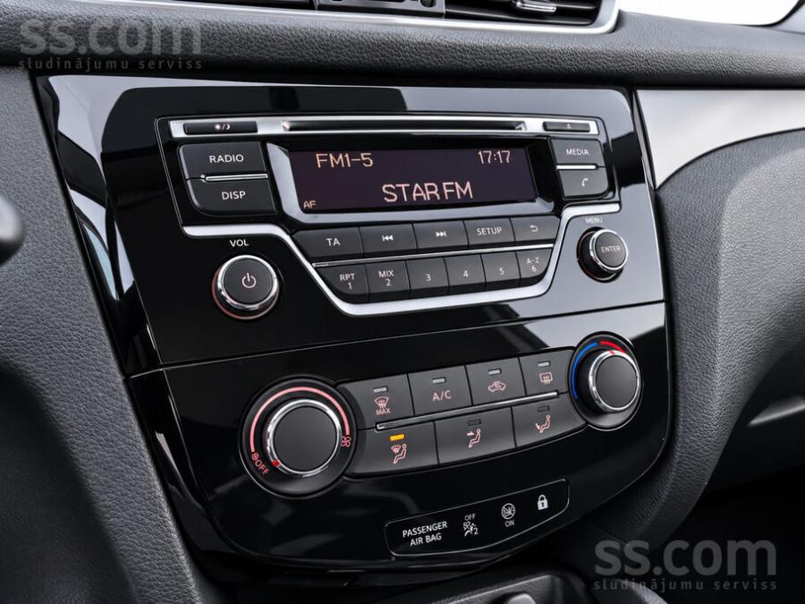 White Nissan Qashqai 2019 in Riga, with an engine capacity of 1.30 L and mileage of 101 thousand km for 10980 €, photo 10 on AUTOMOTO.COM.LV