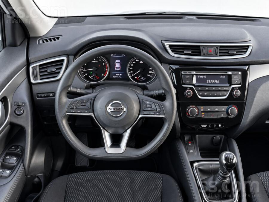 White Nissan Qashqai 2019 in Riga, with an engine capacity of 1.30 L and mileage of 101 thousand km for 10980 €, photo 14 on AUTOMOTO.COM.LV