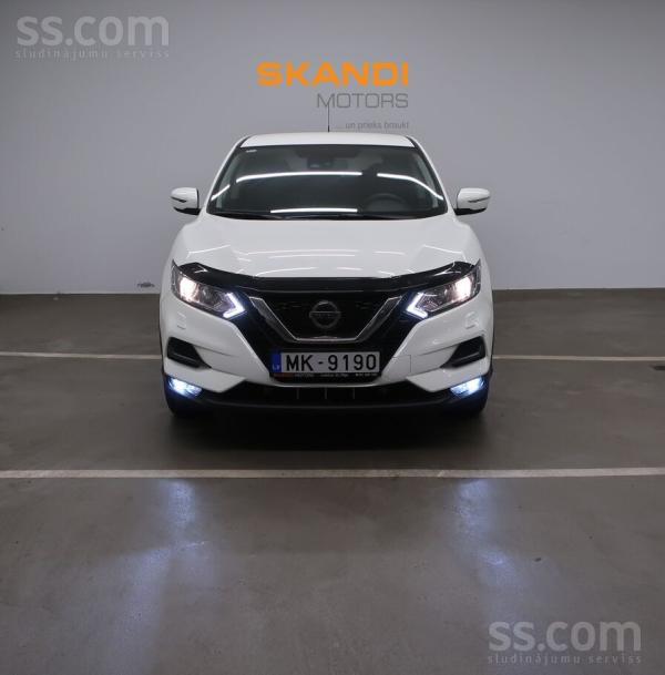 White Nissan Qashqai 2020 in Riga, with an engine capacity of 1.30 L and mileage of 102 thousand km for 12790 €, photo 2 on AUTOMOTO.COM.LV