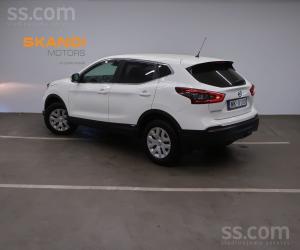 White Nissan Qashqai 2020 in Riga, with an engine capacity of 1.30 L and mileage of 102 thousand km for 12790 €, photo 6 on AUTOMOTO.COM.LV