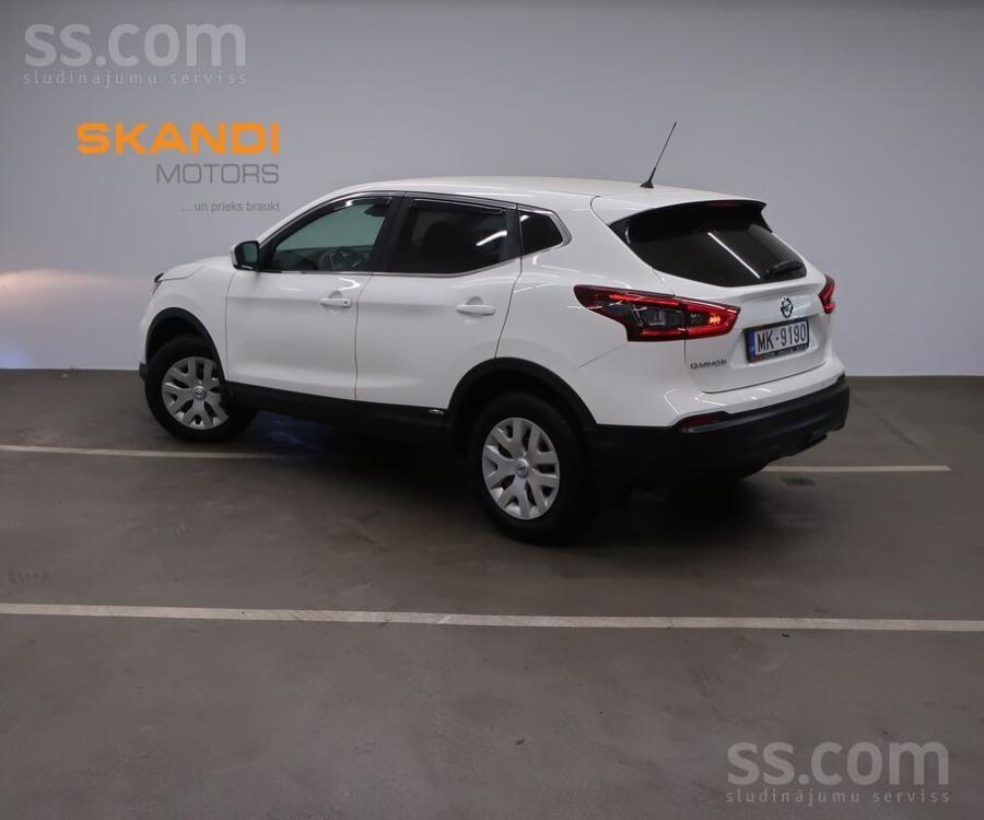 White Nissan Qashqai 2020 in Riga, with an engine capacity of 1.30 L and mileage of 102 thousand km for 12790 €, photo 6 on AUTOMOTO.COM.LV