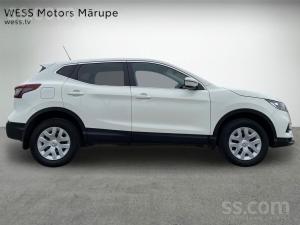 White Nissan Qashqai 2020 in Riga, with an engine capacity of 1.30 L and mileage of 164 thousand km for 10990 €, photo 16 on AUTOMOTO.COM.LV