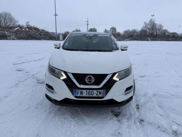 Balts Nissan Qashqai 2020 Marijampole, ar dzinēja tilpumu 1.46 L un nobraukumu 237 tūkst. km par 12700 €, foto 2 vietnē AUTOMOTO.COM.LV