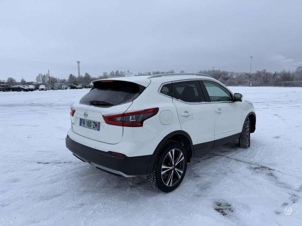 Balts Nissan Qashqai 2020 Marijampole, ar dzinēja tilpumu 1.46 L un nobraukumu 237 tūkst. km par 12700 €, foto 5 vietnē AUTOMOTO.COM.LV