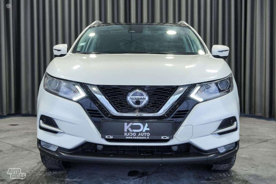 Balts Nissan Qashqai 2020 Marijampole, ar dzinēja tilpumu 1.50 L un nobraukumu 237 tūkst. km par 12950 €, foto 4 vietnē AUTOMOTO.COM.LV