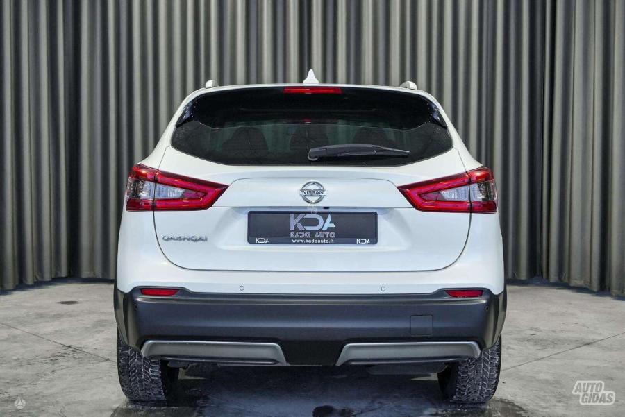 Balts Nissan Qashqai 2020 Marijampole, ar dzinēja tilpumu 1.50 L un nobraukumu 237 tūkst. km par 12950 €, foto 10 vietnē AUTOMOTO.COM.LV
