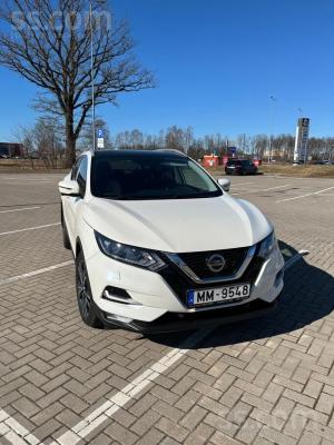 Balts Nissan Qashqai 2020 Rīga, ar dzinēja tilpumu 1.30 L un nobraukumu 78 tūkst. km par 14000 €, foto  vietnē AUTOMOTO.COM.LV
