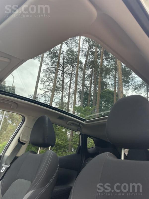 White Nissan Qashqai 2020 in Riga, with an engine capacity of 1.30 L and mileage of 62 thousand km for 16000 €, photo 8 on AUTOMOTO.COM.LV