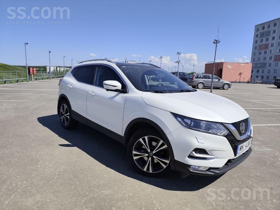 Белый Ниссан Кашкай 2020 в Рига, объемом двигателя 1.30 л и пробегом 46 тыс. км за 18000 €, фото 1 на AUTOMOTO.COM.LV