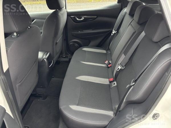 White Nissan Qashqai 2020 in Riga, with an engine capacity of 1.50 L and mileage of 170 thousand km for 11950 €, photo 10 on AUTOMOTO.COM.LV