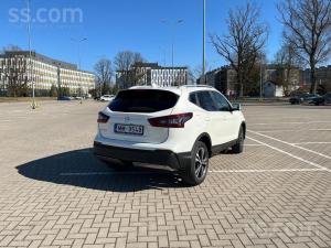 Белый Ниссан Кашкай 2020 в Рига, объемом двигателя 1.30 л и пробегом 76 тыс. км за 16000 €, фото 11 на AUTOMOTO.COM.LV