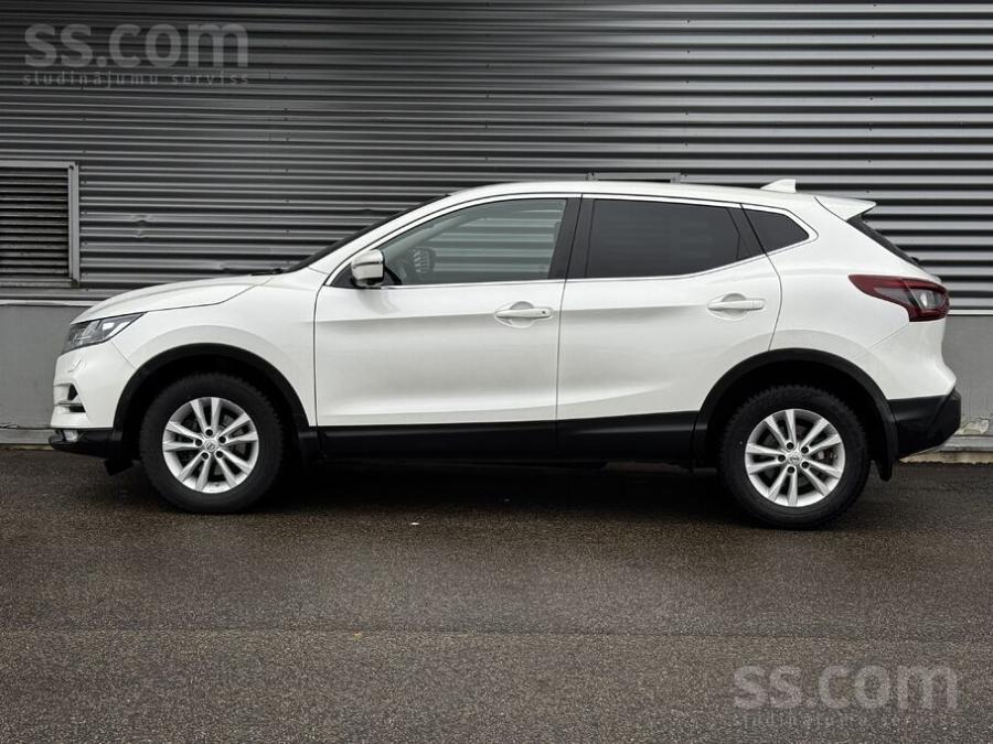 White Nissan Qashqai 2020 in Riga, with an engine capacity of 1.50 L and mileage of 85 thousand km for 14900 €, photo 3 on AUTOMOTO.COM.LV