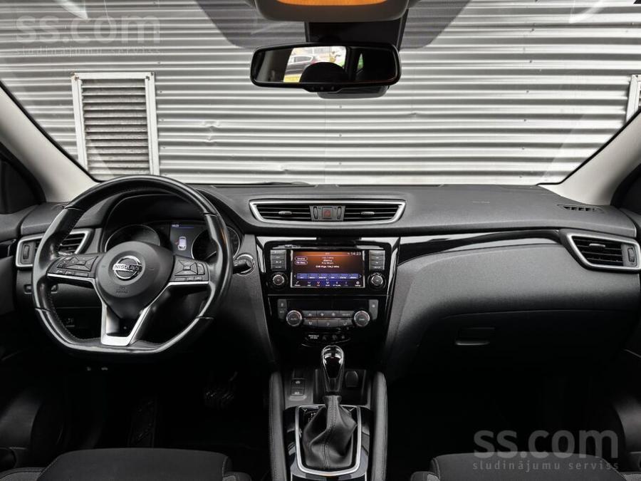 White Nissan Qashqai 2020 in Riga, with an engine capacity of 1.50 L and mileage of 85 thousand km for 14900 €, photo 12 on AUTOMOTO.COM.LV