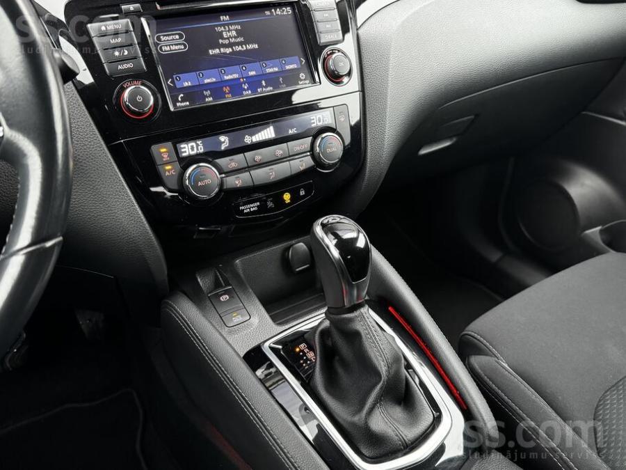 White Nissan Qashqai 2020 in Riga, with an engine capacity of 1.50 L and mileage of 85 thousand km for 14900 €, photo 15 on AUTOMOTO.COM.LV