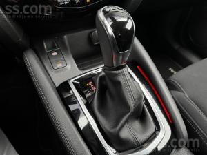 White Nissan Qashqai 2020 in Riga, with an engine capacity of 1.50 L and mileage of 85 thousand km for 14900 €, photo 17 on AUTOMOTO.COM.LV