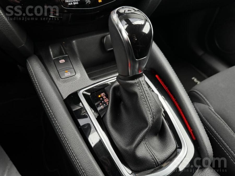 White Nissan Qashqai 2020 in Riga, with an engine capacity of 1.50 L and mileage of 85 thousand km for 14900 €, photo 17 on AUTOMOTO.COM.LV