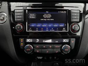 White Nissan Qashqai 2020 in Riga, with an engine capacity of 1.50 L and mileage of 85 thousand km for 14900 €, photo 18 on AUTOMOTO.COM.LV