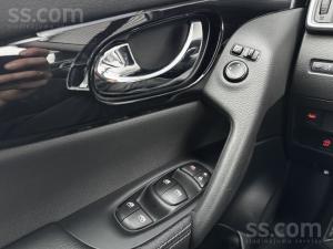 White Nissan Qashqai 2020 in Riga, with an engine capacity of 1.50 L and mileage of 85 thousand km for 14900 €, photo 22 on AUTOMOTO.COM.LV