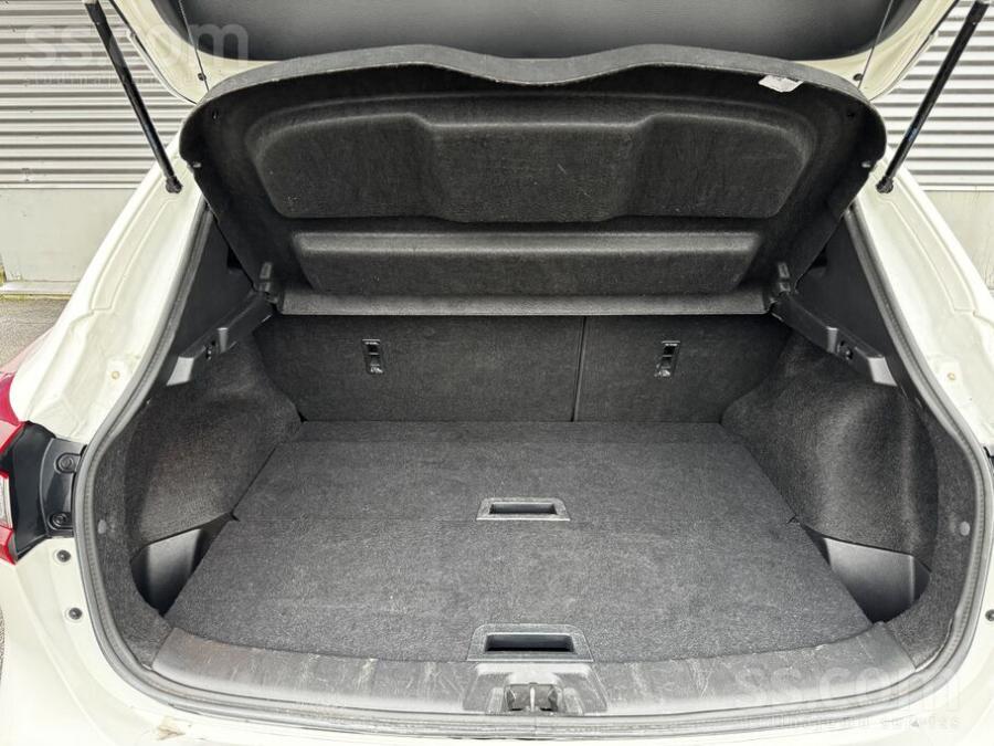 White Nissan Qashqai 2020 in Riga, with an engine capacity of 1.50 L and mileage of 85 thousand km for 14900 €, photo 23 on AUTOMOTO.COM.LV