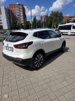 Белый Ниссан Кашкай 2020 в Вильнюс, объемом двигателя 1.33 л и пробегом 145 тыс. км за 15300 €, фото 3 на AUTOMOTO.COM.LV