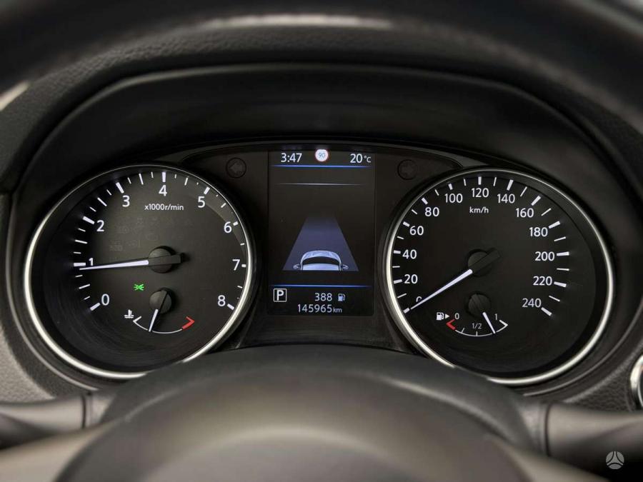White Nissan Qashqai 2020 in Vilnius, with an engine capacity of 1.33 L and mileage of 146 thousand km for 14990 €, photo 29 on AUTOMOTO.COM.LV