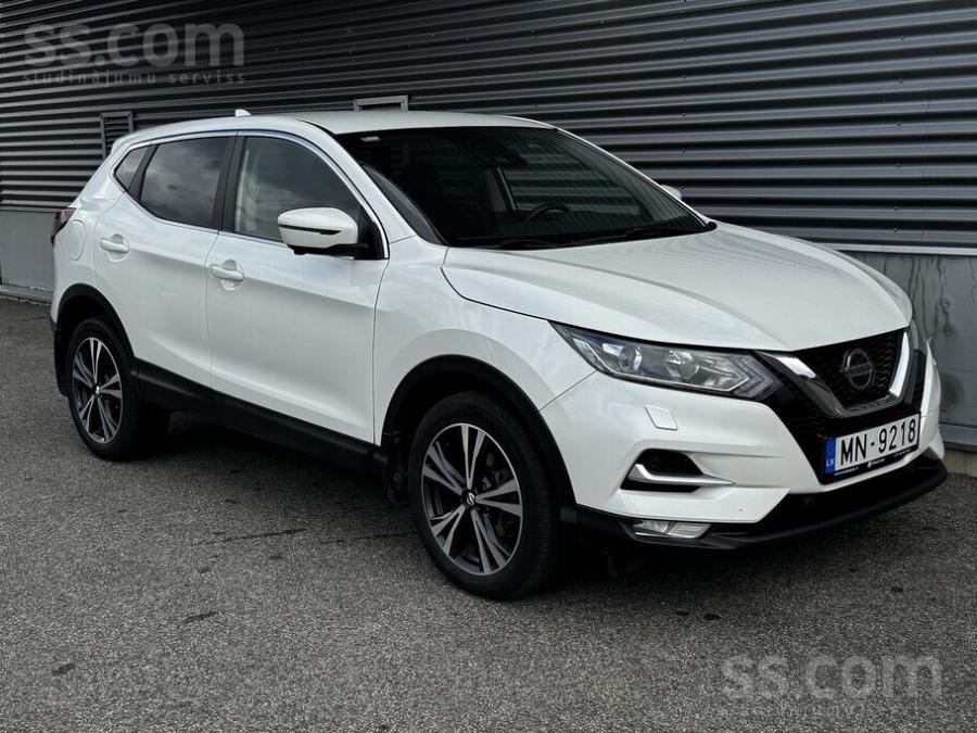 White Nissan Qashqai 2020 in Riga, with an engine capacity of 1.50 L and mileage of 89 thousand km for 14900 €, photo 8 on AUTOMOTO.COM.LV