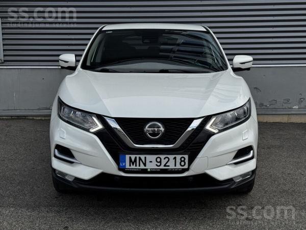 White Nissan Qashqai 2020 in Riga, with an engine capacity of 1.50 L and mileage of 89 thousand km for 14900 €, photo 8 on AUTOMOTO.COM.LV